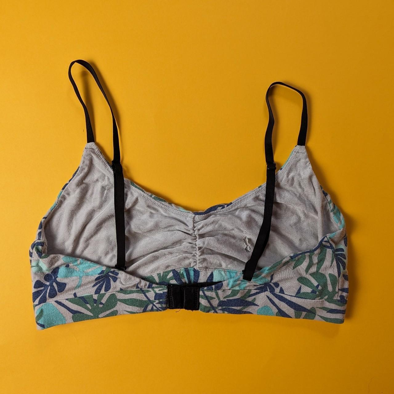 🌴 MeUndies Bralette. Super cute pattern of green and... - Depop