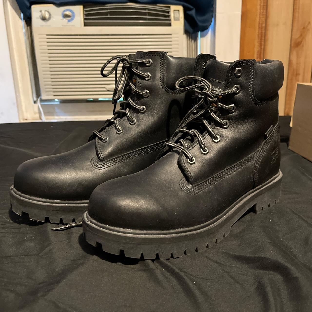 black timb pros, only worn a few times. great boot - Depop