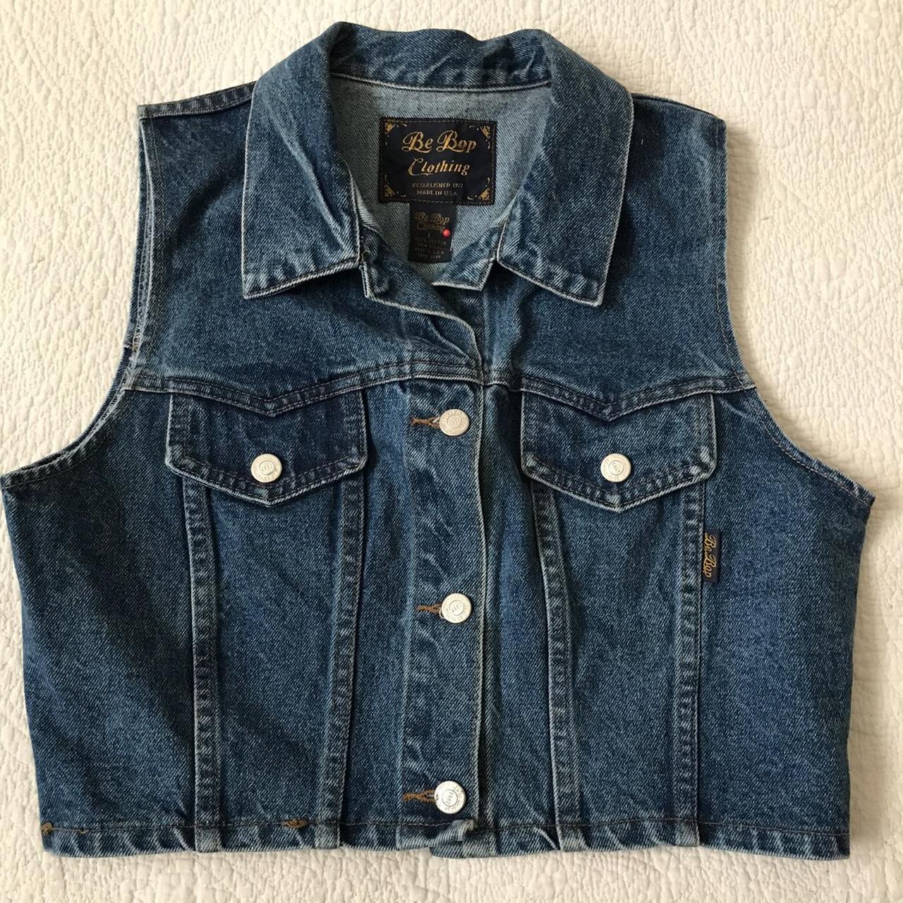 Be Bop Women's Blue and Navy Top | Depop