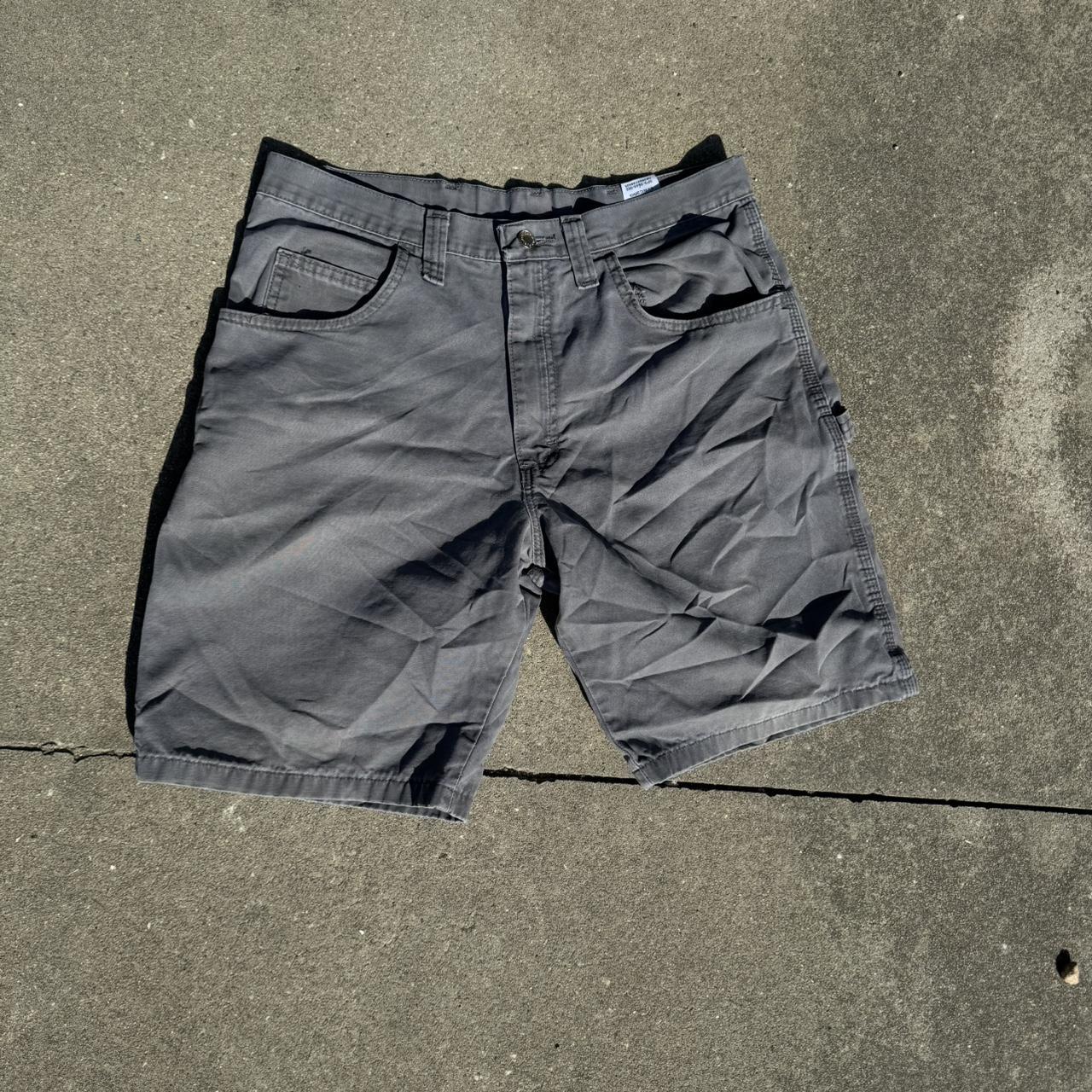 Wrangler grey carpenter jorts size 34 no flaws or... | Depop