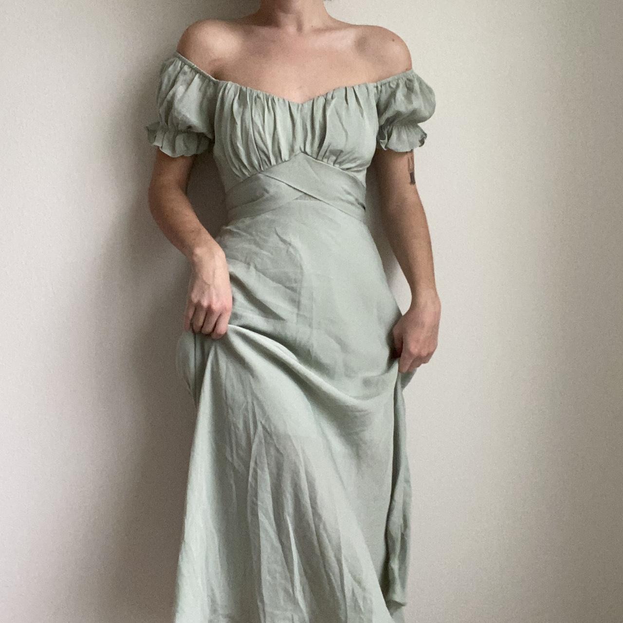 Green cottage core dress, perfect for bridesmaids! - Depop