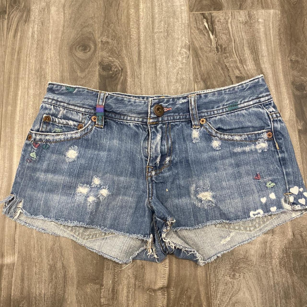 Cute American eagle shorts - has really cute... - Depop