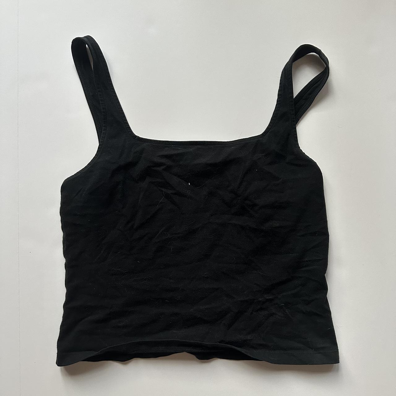 Simple black tank | Depop