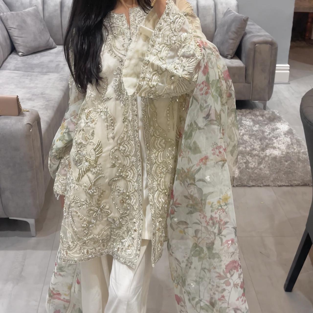 Suffuse caressa 3 piece #suffuse... | Depop