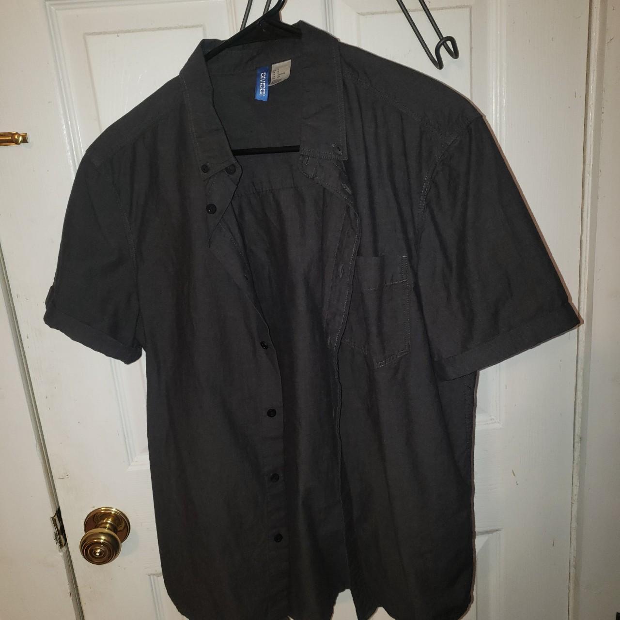 H&M Divided brand short sleeve button up shirt.... - Depop