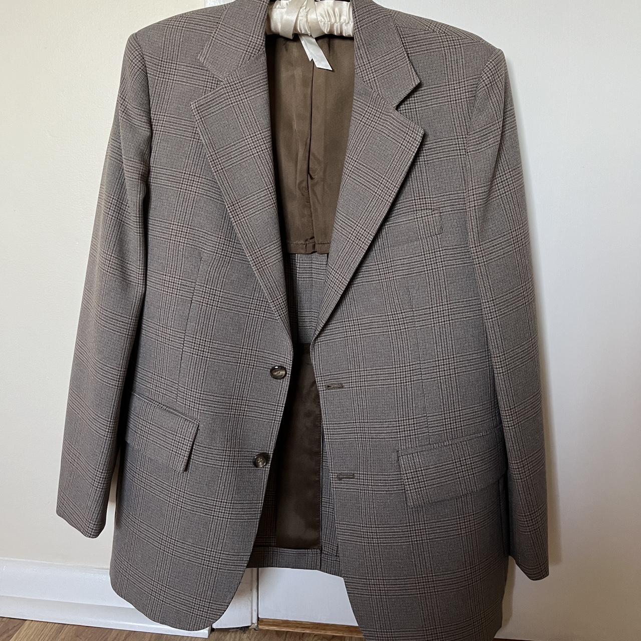 Jordan Marsh Men suit Can fit on ~5’6 women with... - Depop