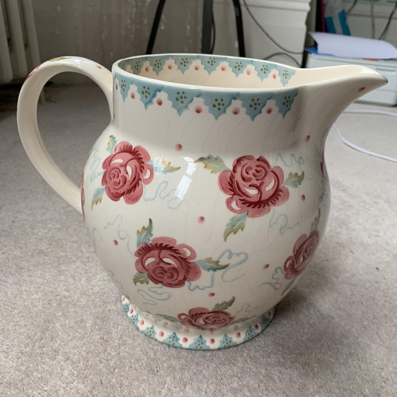 Large vintage Emma Bridgewater vase with rose motif!... - Depop