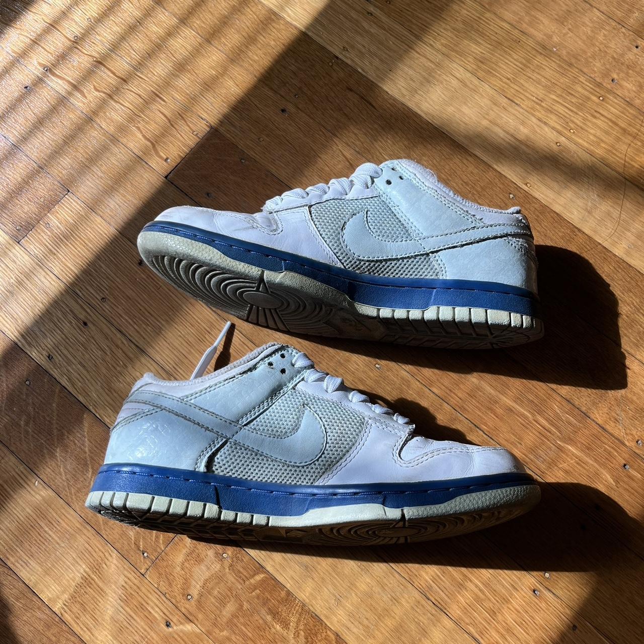 Vintage Dunks - fits Women 5-6.5 - Depop