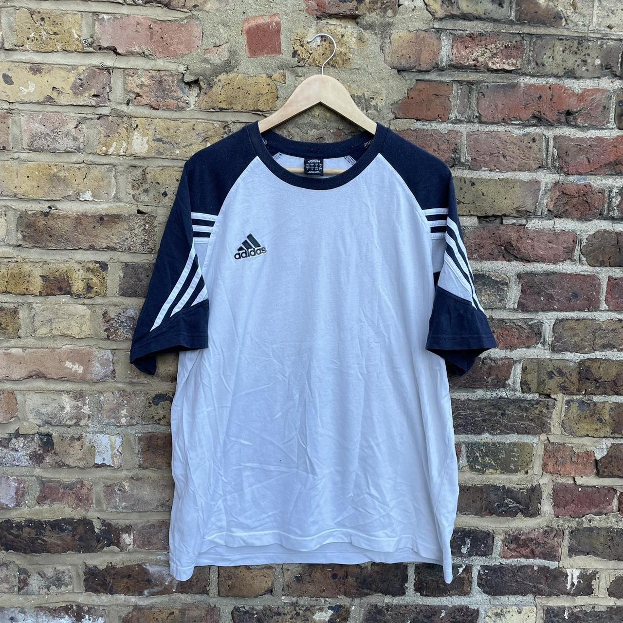 Vintage adidas men’s oversize 90s raglan short... - Depop