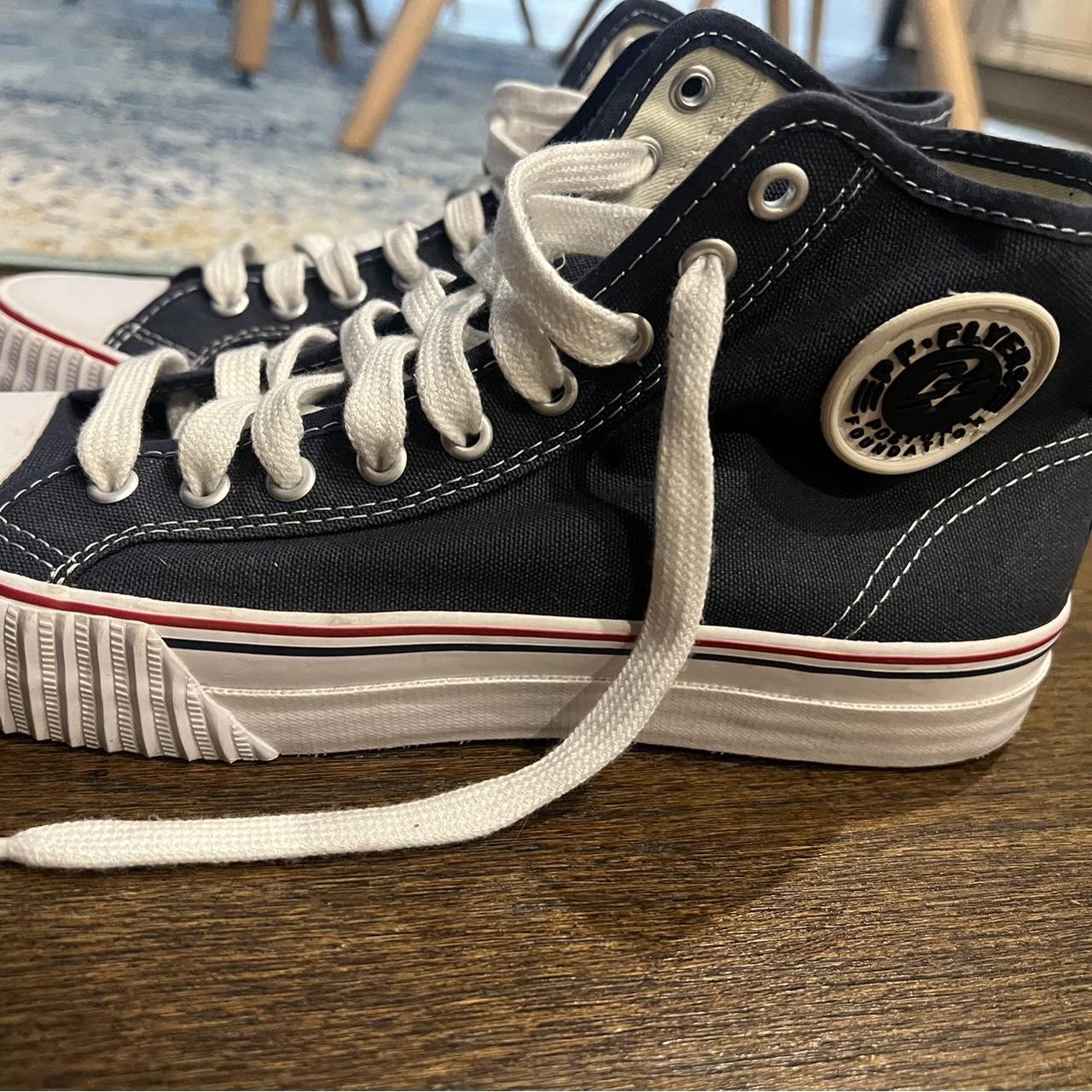 PF Flyer MC1001NV Mens 9 Womens 10.5 Barely worn... - Depop