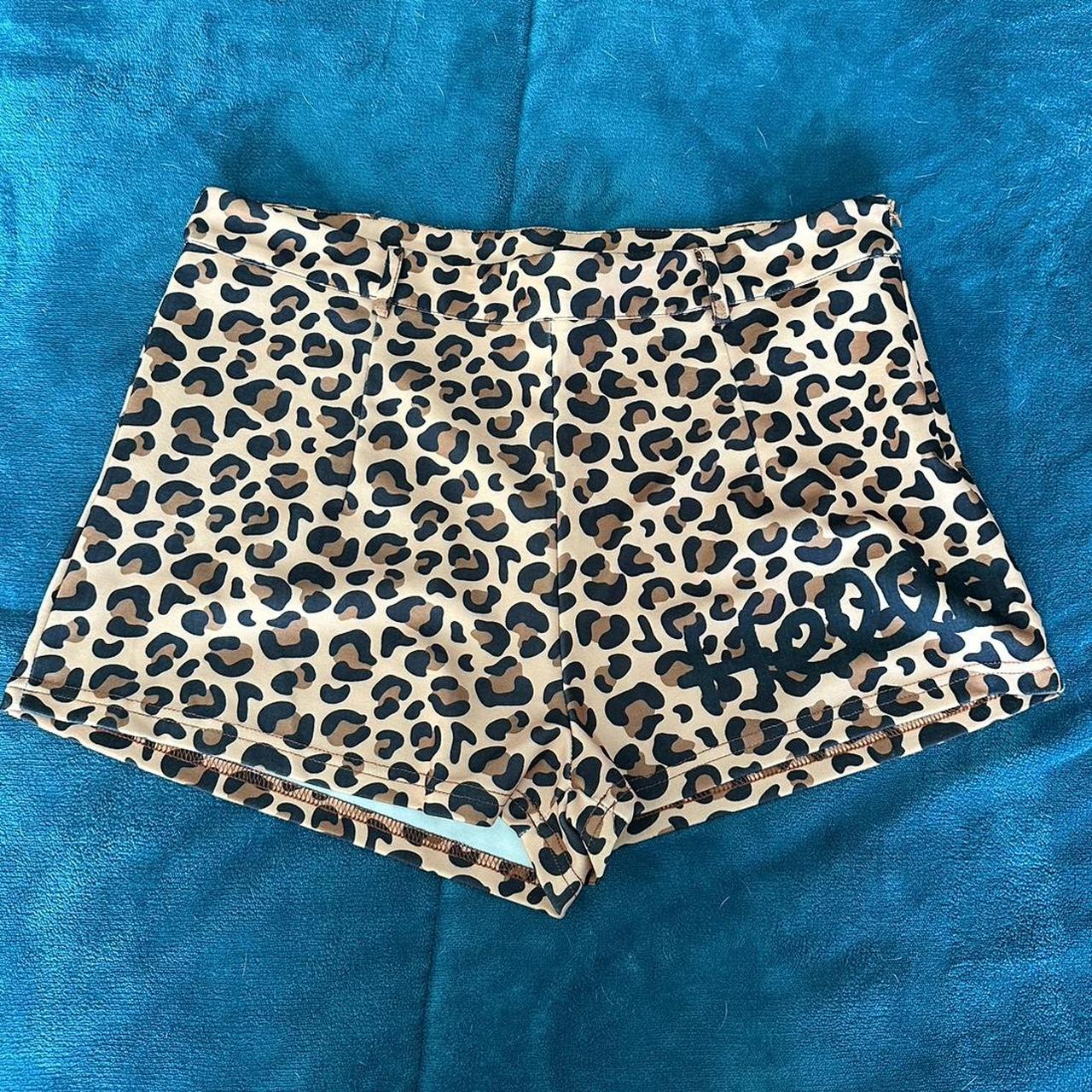 🖤Hello Kitty Shorts🖤 Cute pattern and stretchy... - Depop