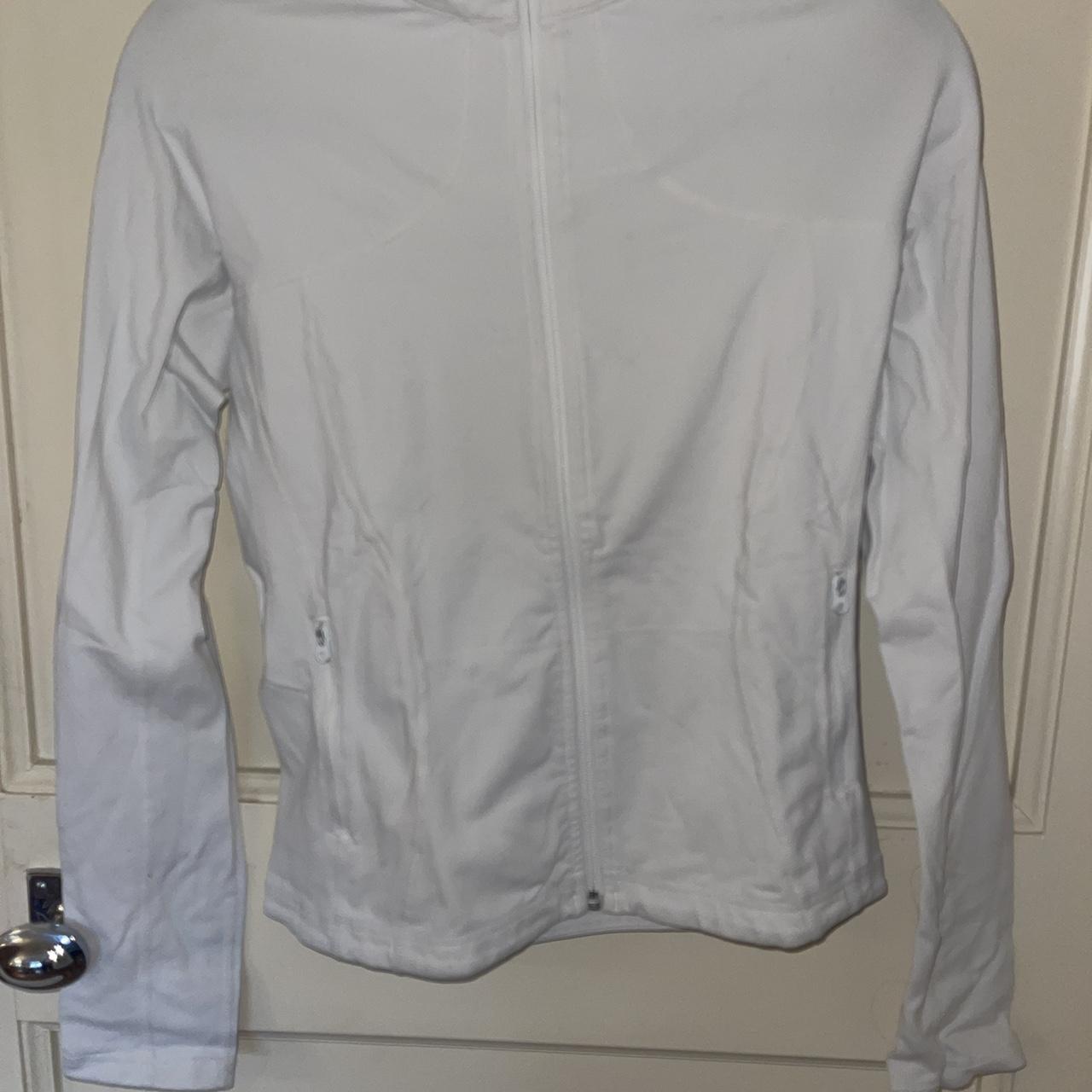 Lululemon define zippy - lulu size 6 | Depop