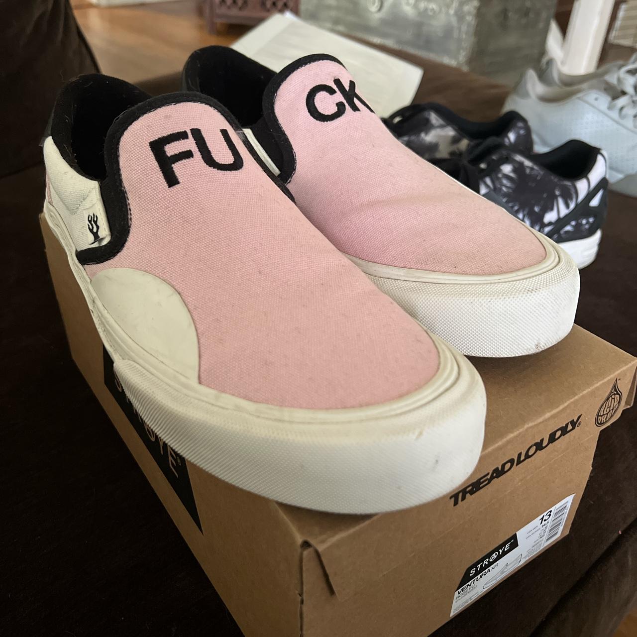 STRAYE Men's Pink and Black Trainers | Depop