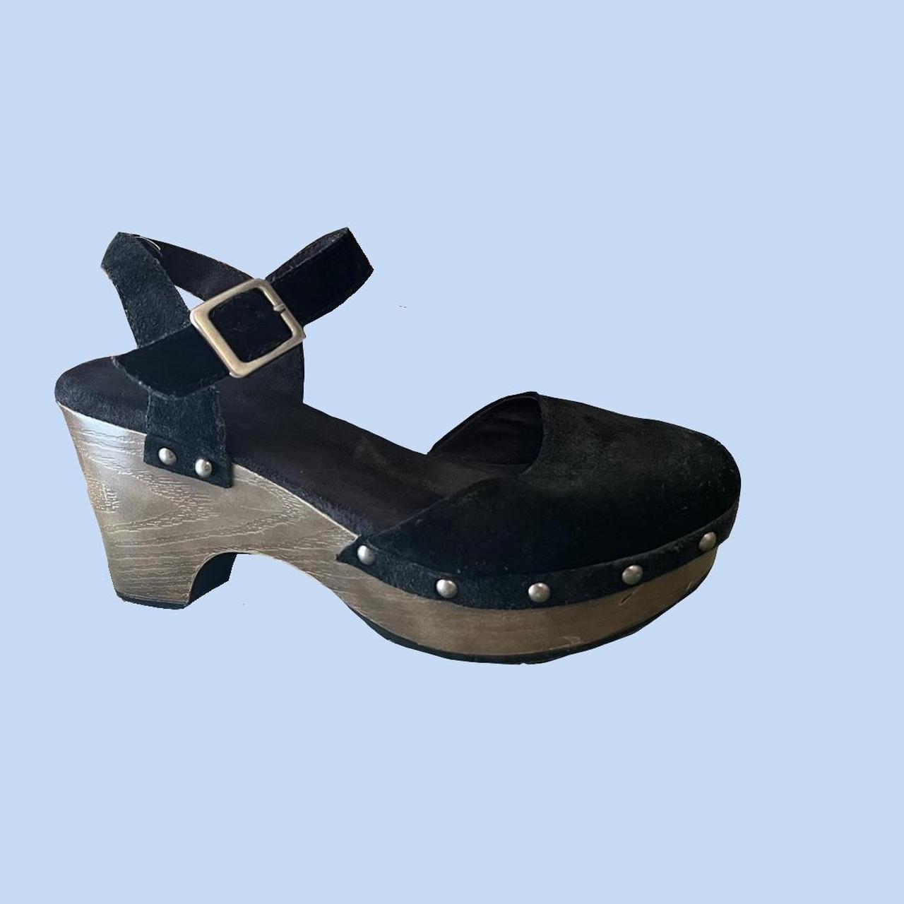 Studded clog. 7.5 #clog #studdedclog #70s #scandi - Depop