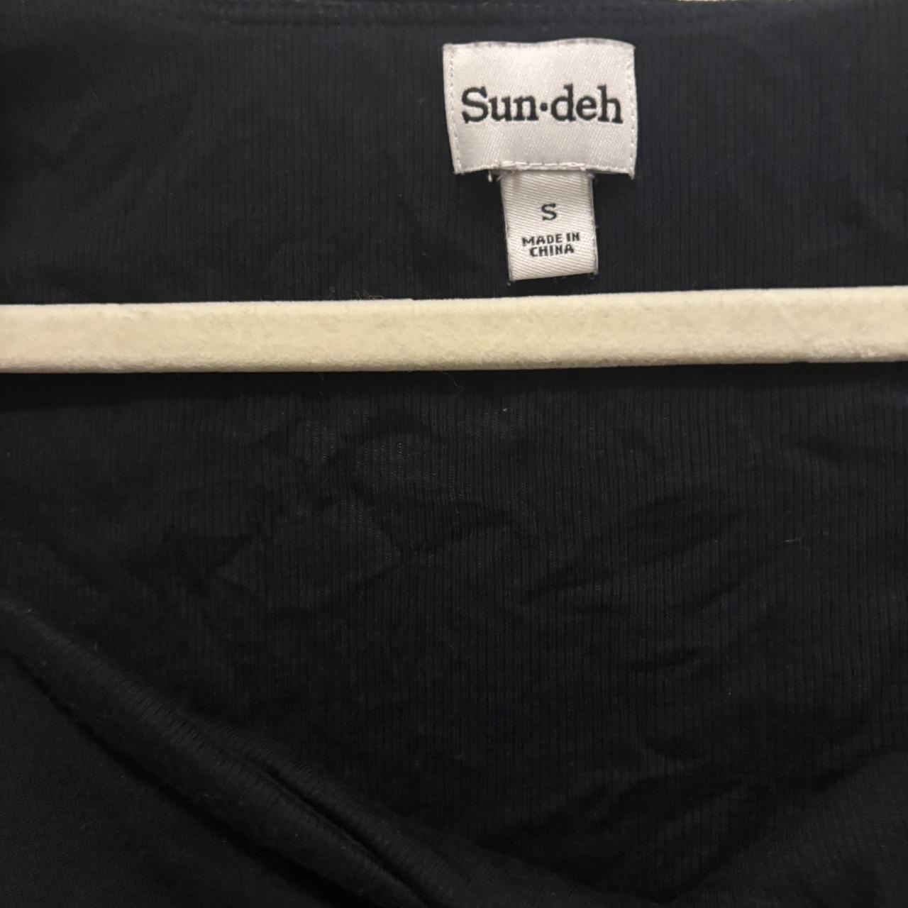 Aritzia Sunday Best Sun deh Lula top! Worn a couple... | Depop