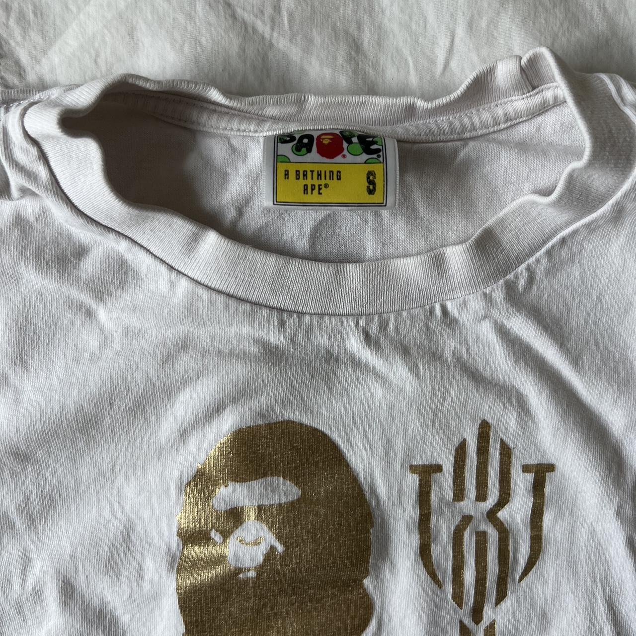 BAPE T-SHIRT No stains! - Depop