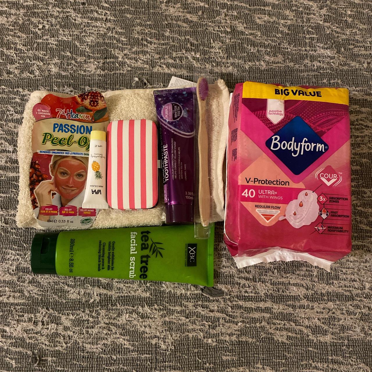 Women's hygiene essentials bundle: 1 toothbrushes, 1... | Depop