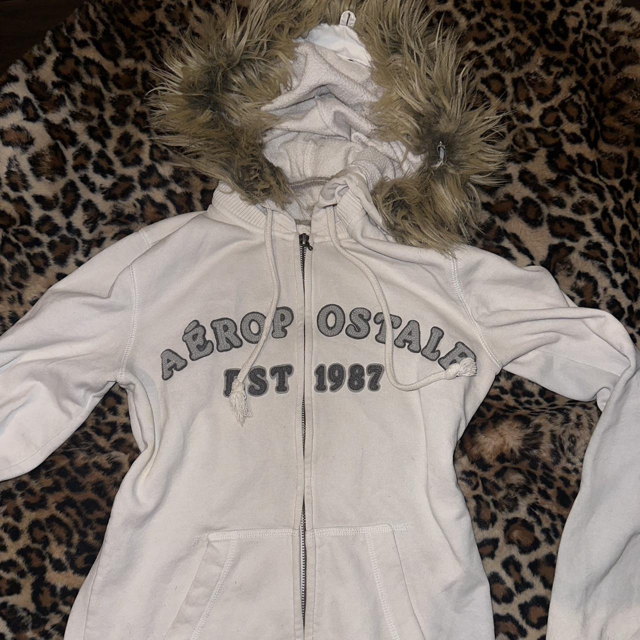 Aeropostale white and grey zip up fur hoodie🧸🧸🐻some... - Depop