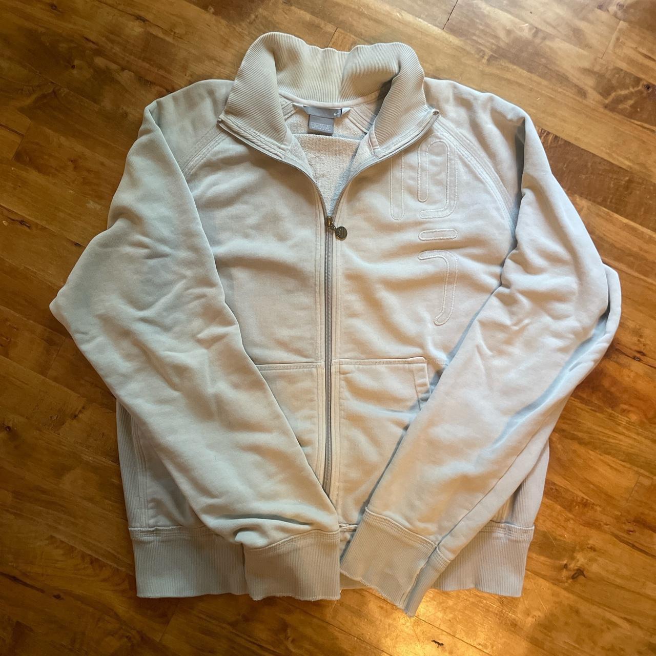 Grey Tag Vintage 00’s Nike Jacket. Has like these... - Depop