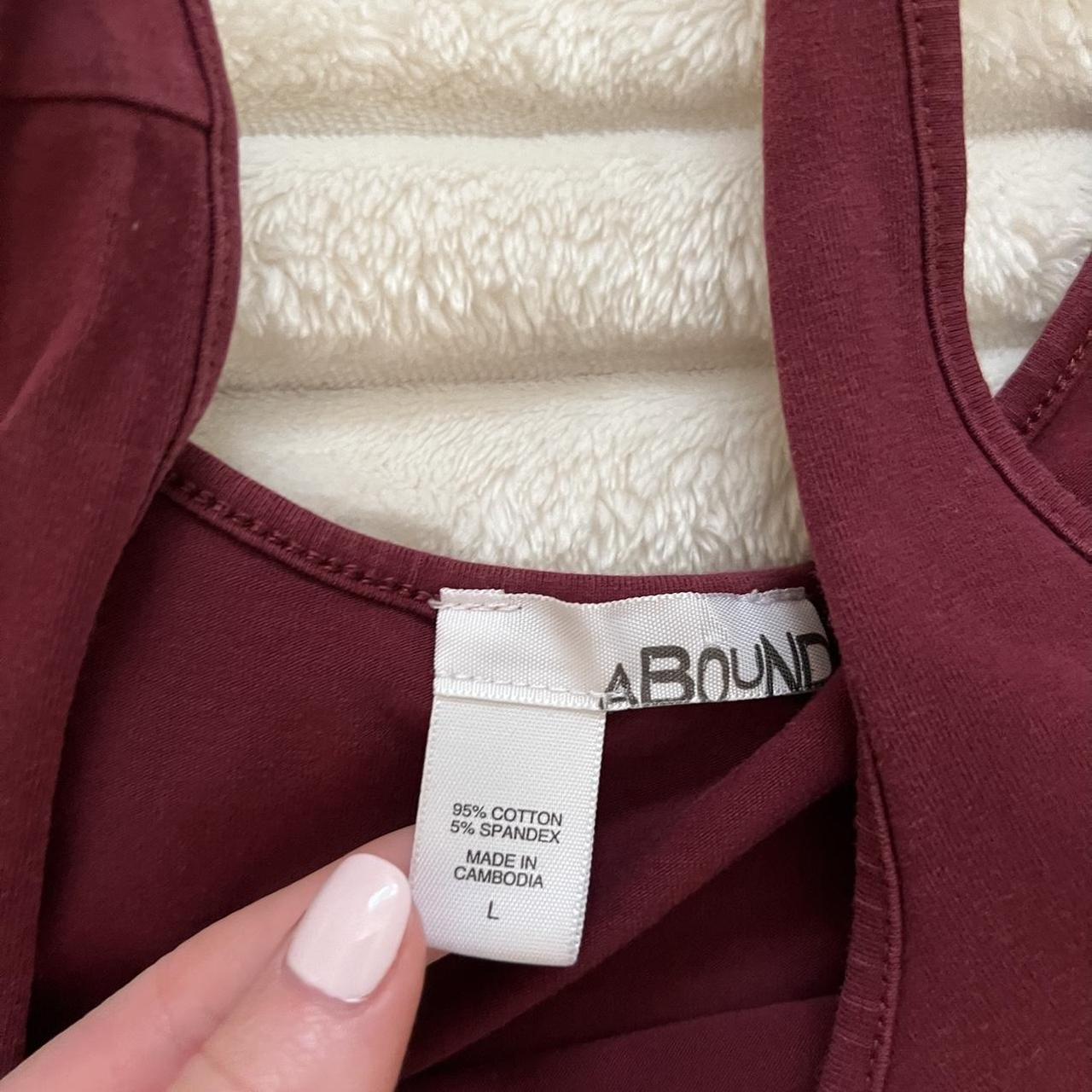 Burgundy crop top - Depop