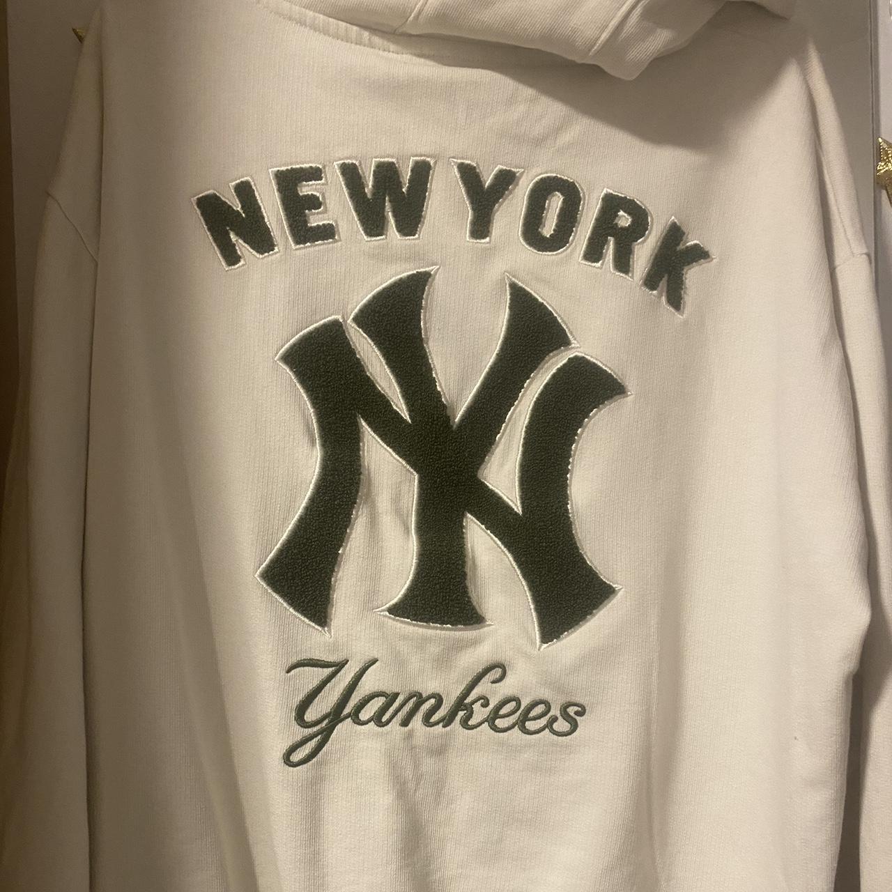 New York yankees genuine merchandise white and green... - Depop