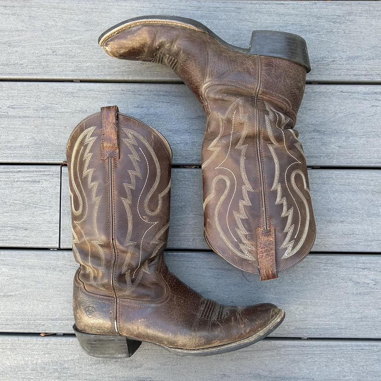 Men’s Ariat cowboy boots Worm but in decent... - Depop