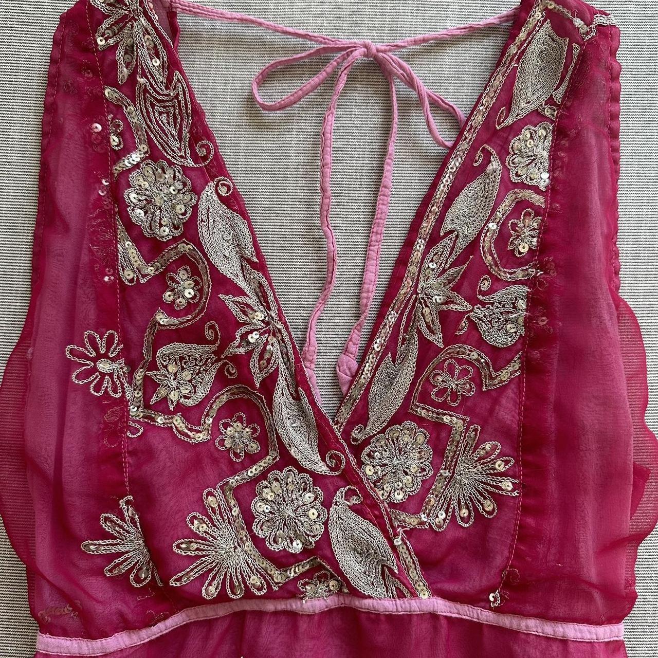 Belle Gray raspberry dark pink top with floral... | Depop