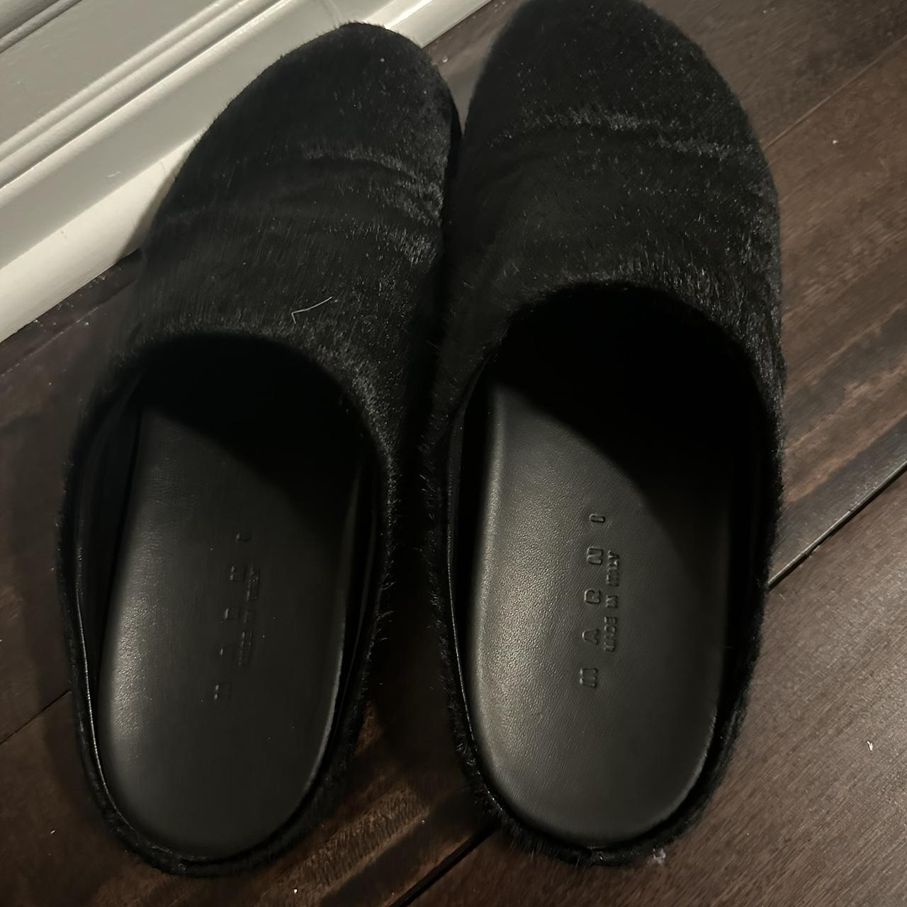 marni slides fits a size 10-11 need gone - Depop
