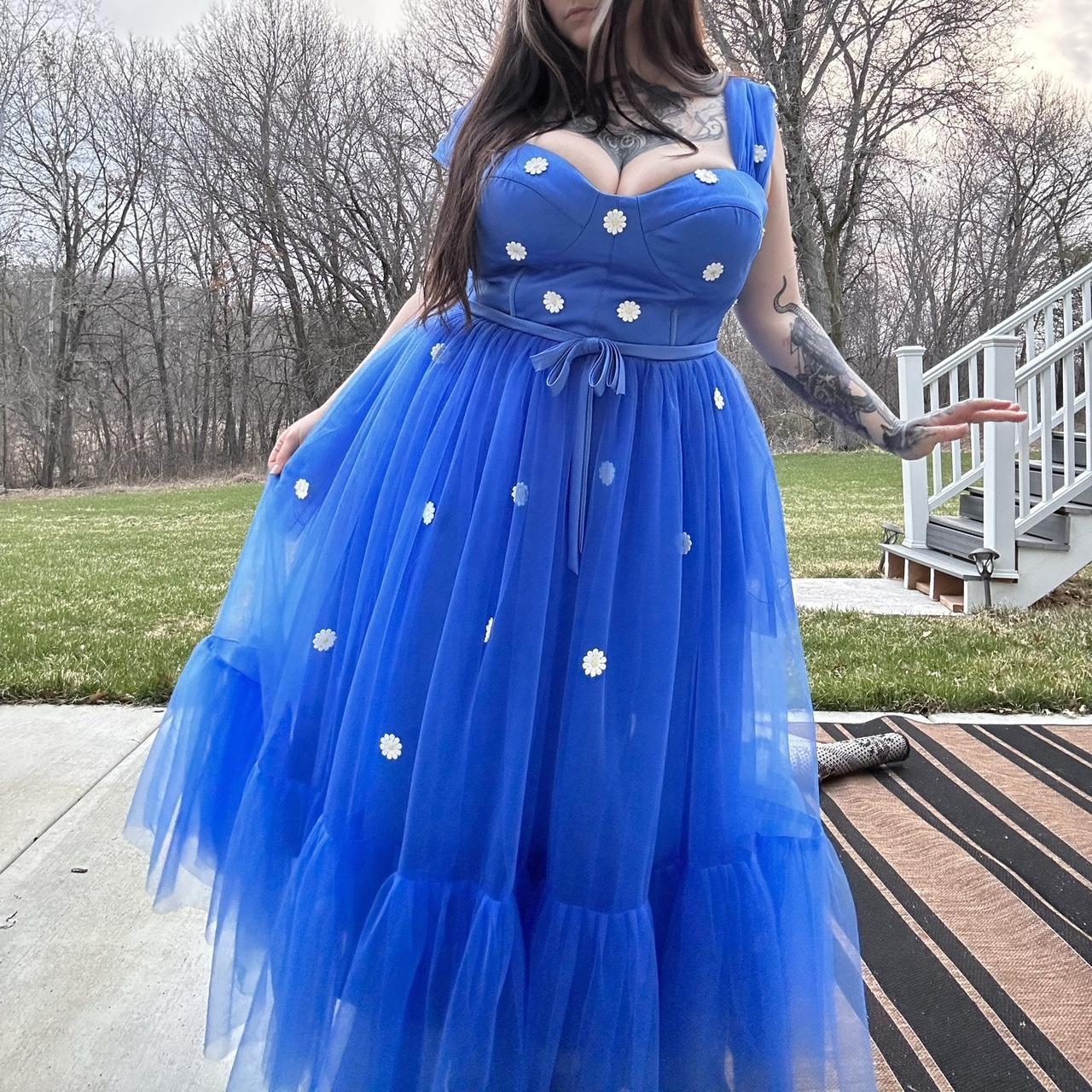 Plus Size Blue Tulle Tea Length Prom Dress Teuta... - Depop