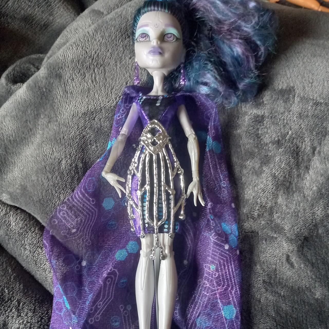 Boo York Elle Eedee Monster High doll. Comes with... - Depop