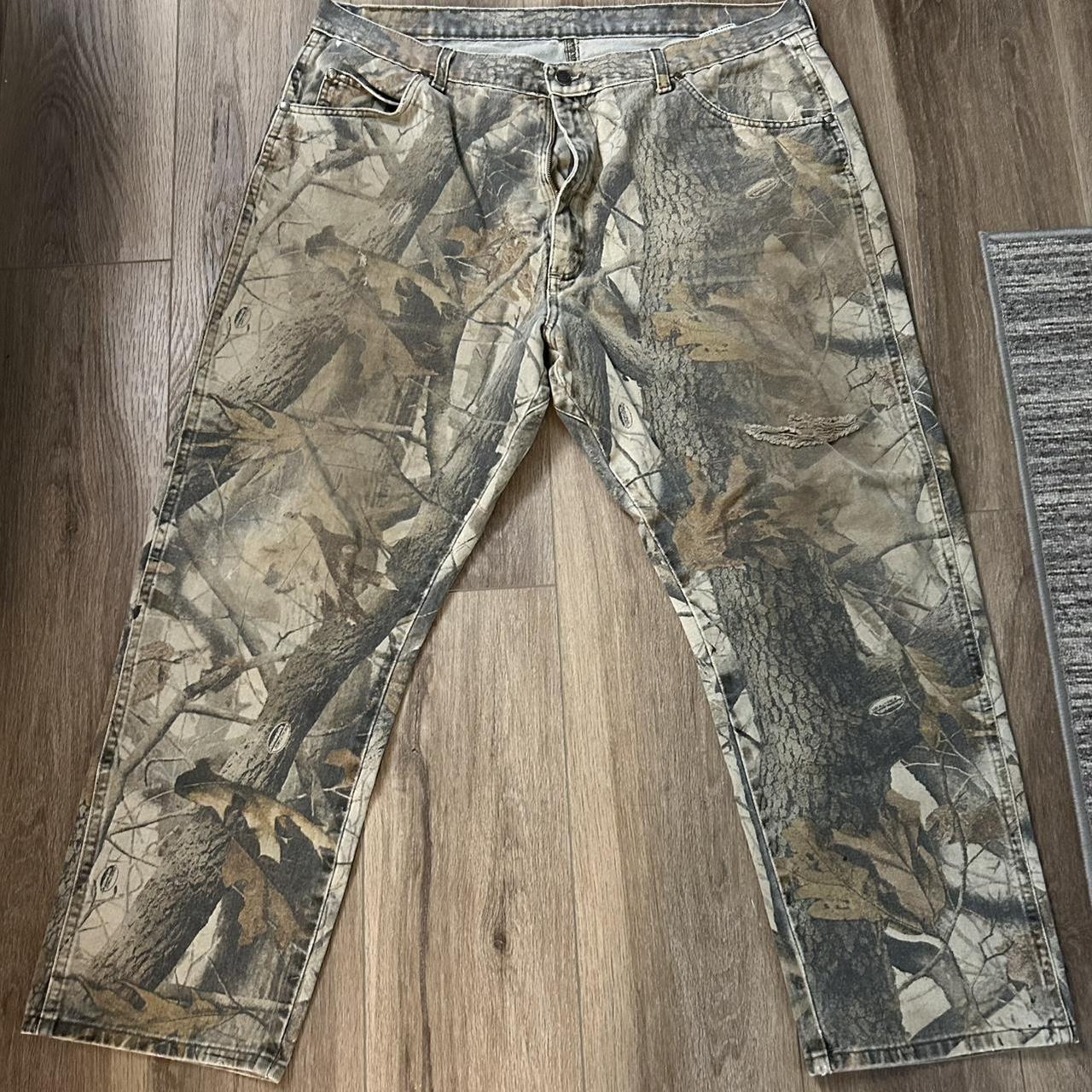 Realtree camo jeans - Depop