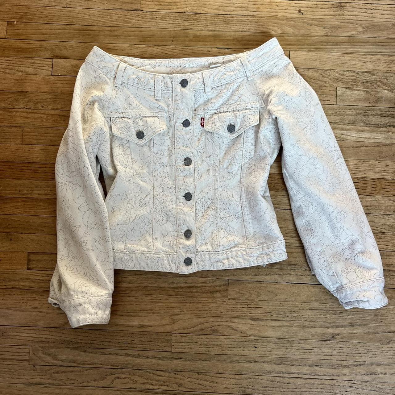 Ganni + Levi’s cream denim jacket. Feels so powerful... - Depop