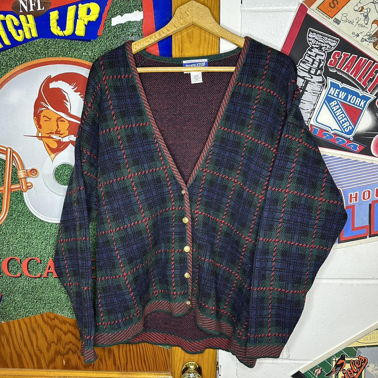 Vintage Pendleton Women’s Plaid Cardigan Size 2XL... - Depop
