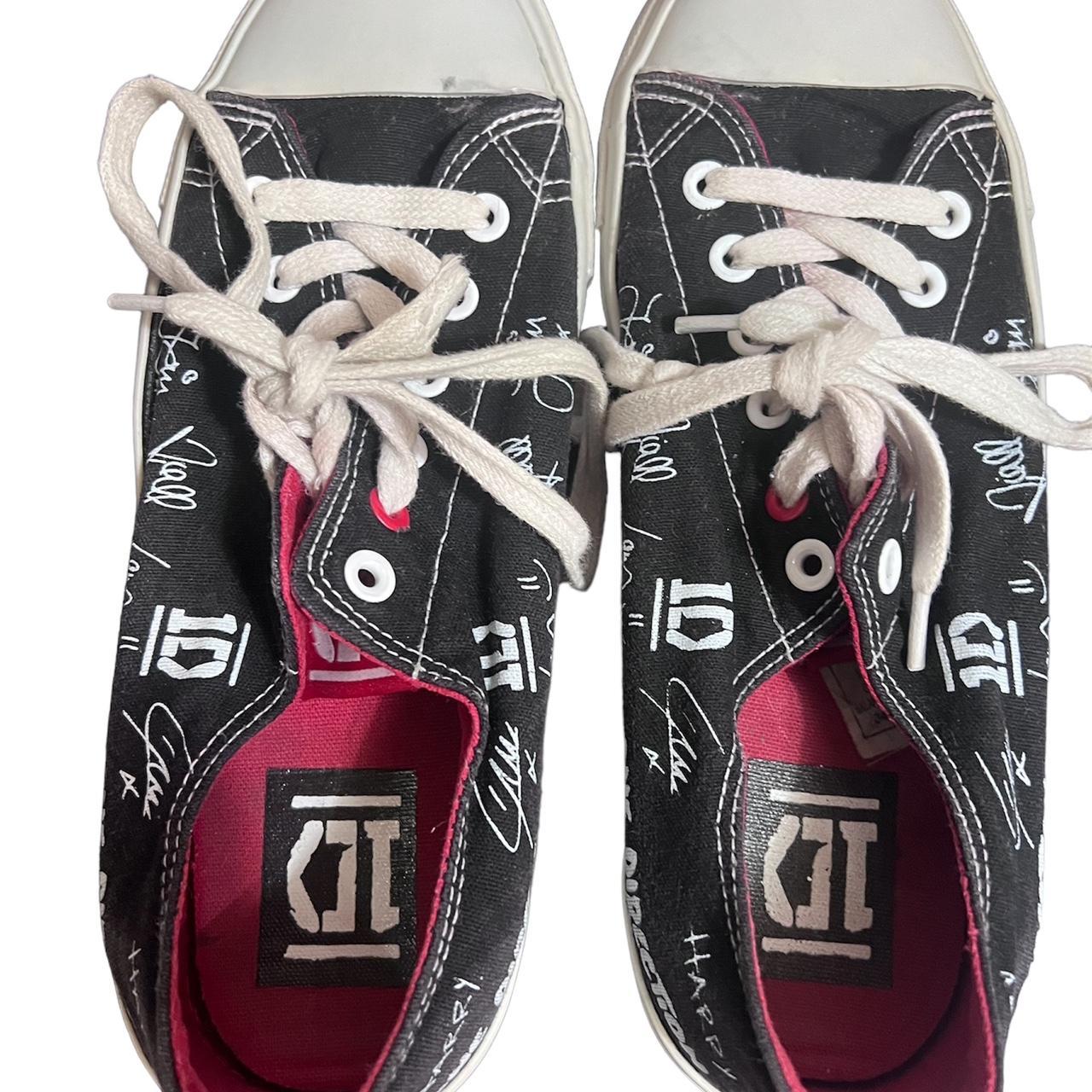 deadstock y2k one direction converse size 8... - Depop