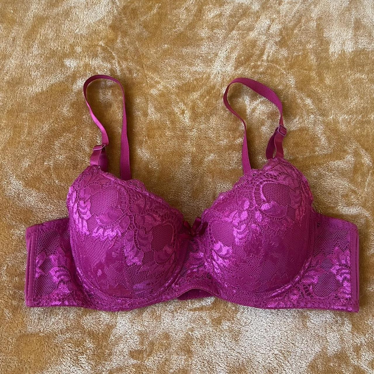 BURGUNDY BRA 💌 no issues or rips. Lace at the cups.... - Depop