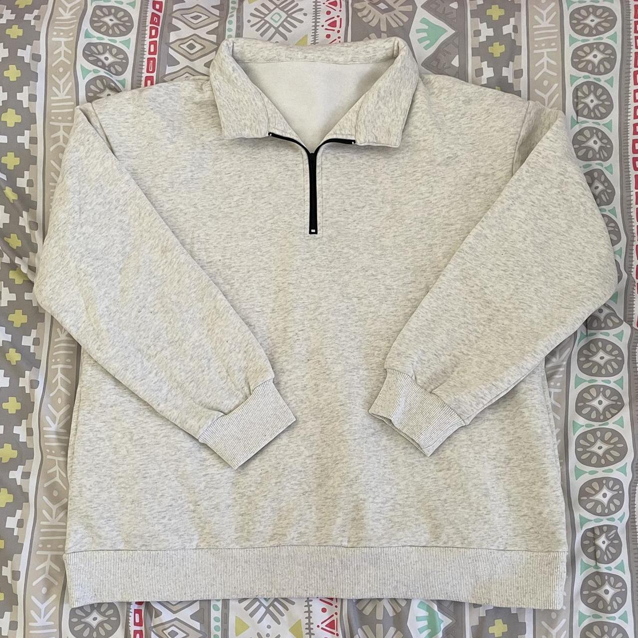ﾟ *:･ﾟ oversized quarter zip super cute and... - Depop