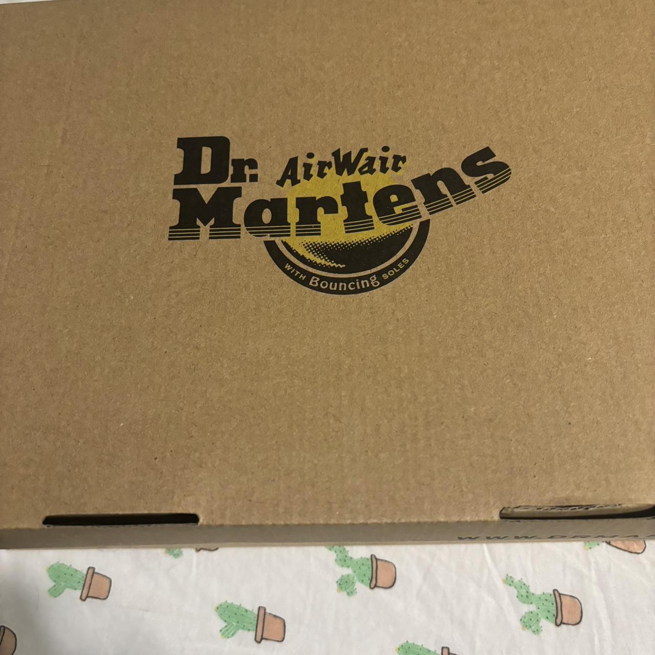 Doc martens 1461 white with bows Women’s 9 - Depop