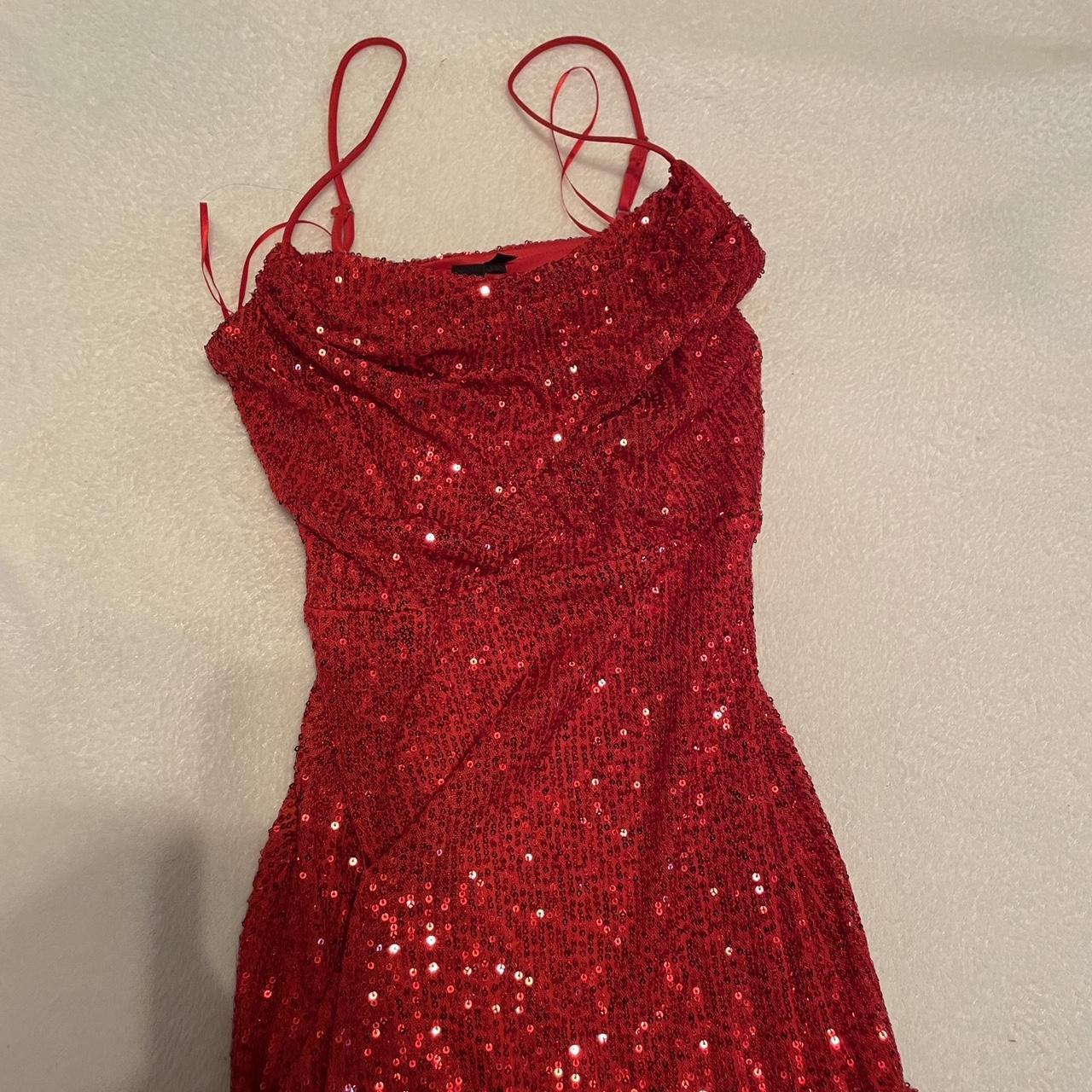 Red Windsor dress - Depop