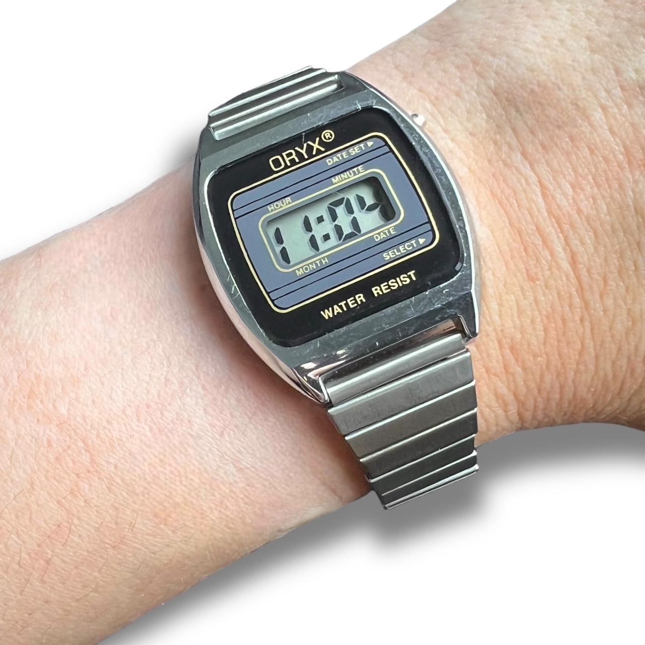 Stretch Band Vintage Digital Watch • Fabulous &... - Depop