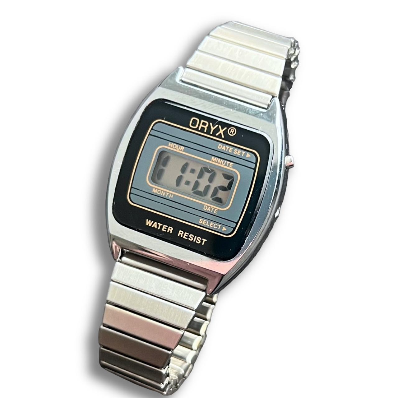 Stretch Band Vintage Digital Watch • Fabulous &... - Depop
