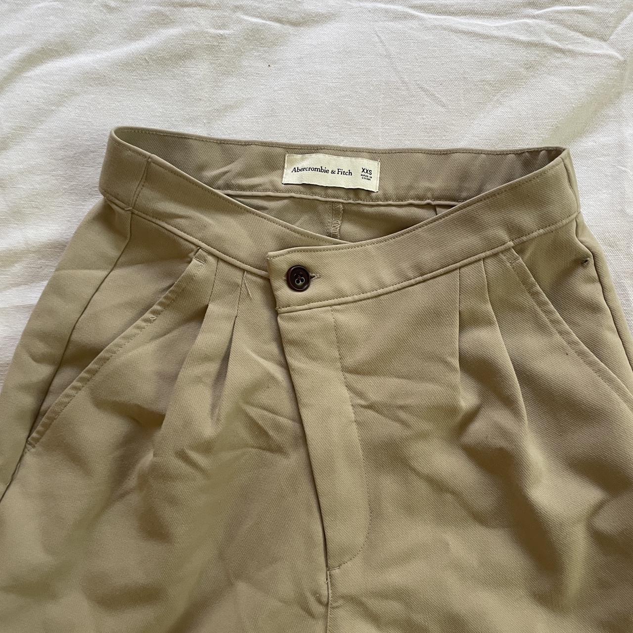 Abercrombie and Fitch Cross Waist Khaki Pants Can... - Depop