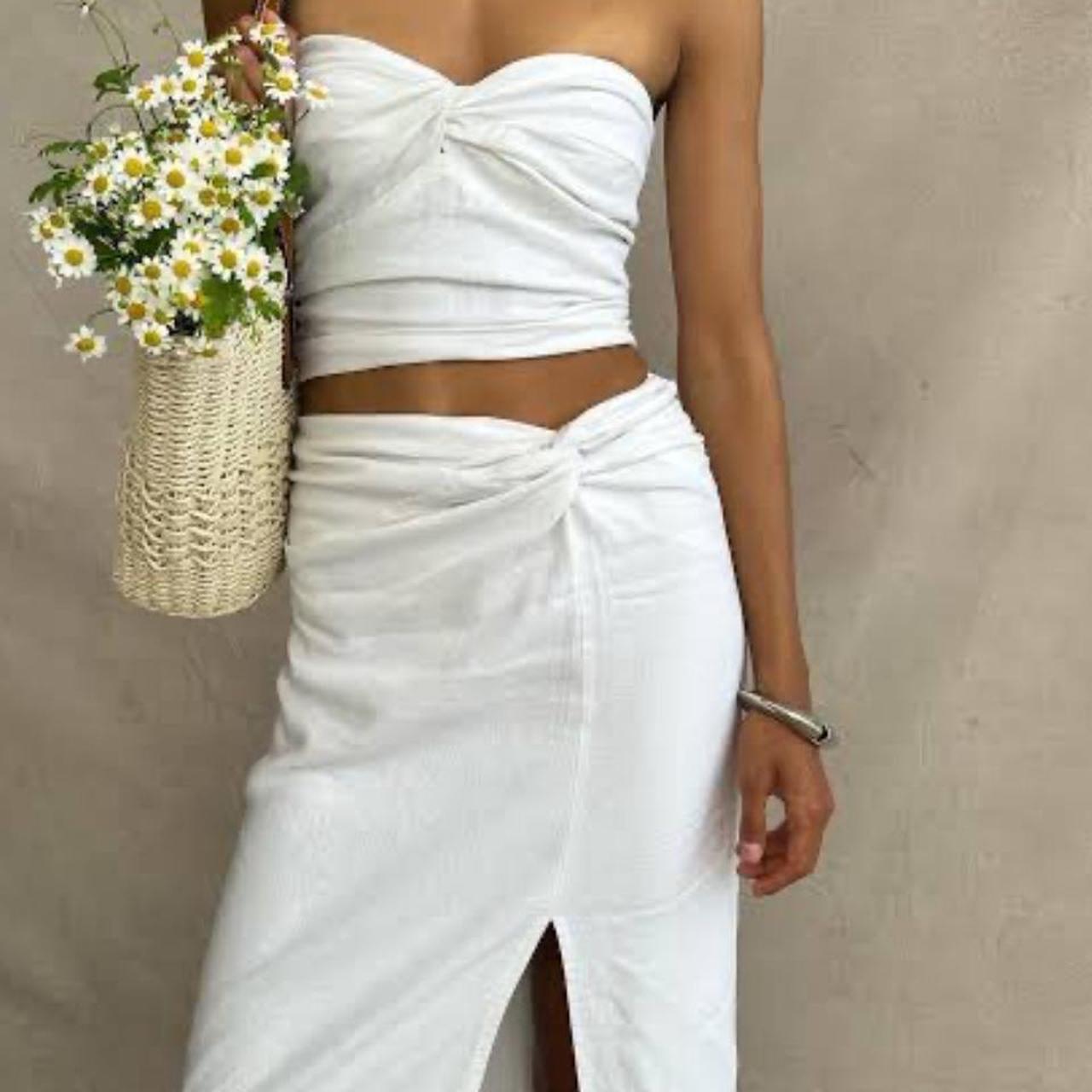 Glassons white set - not that skirt - just linen no... - Depop