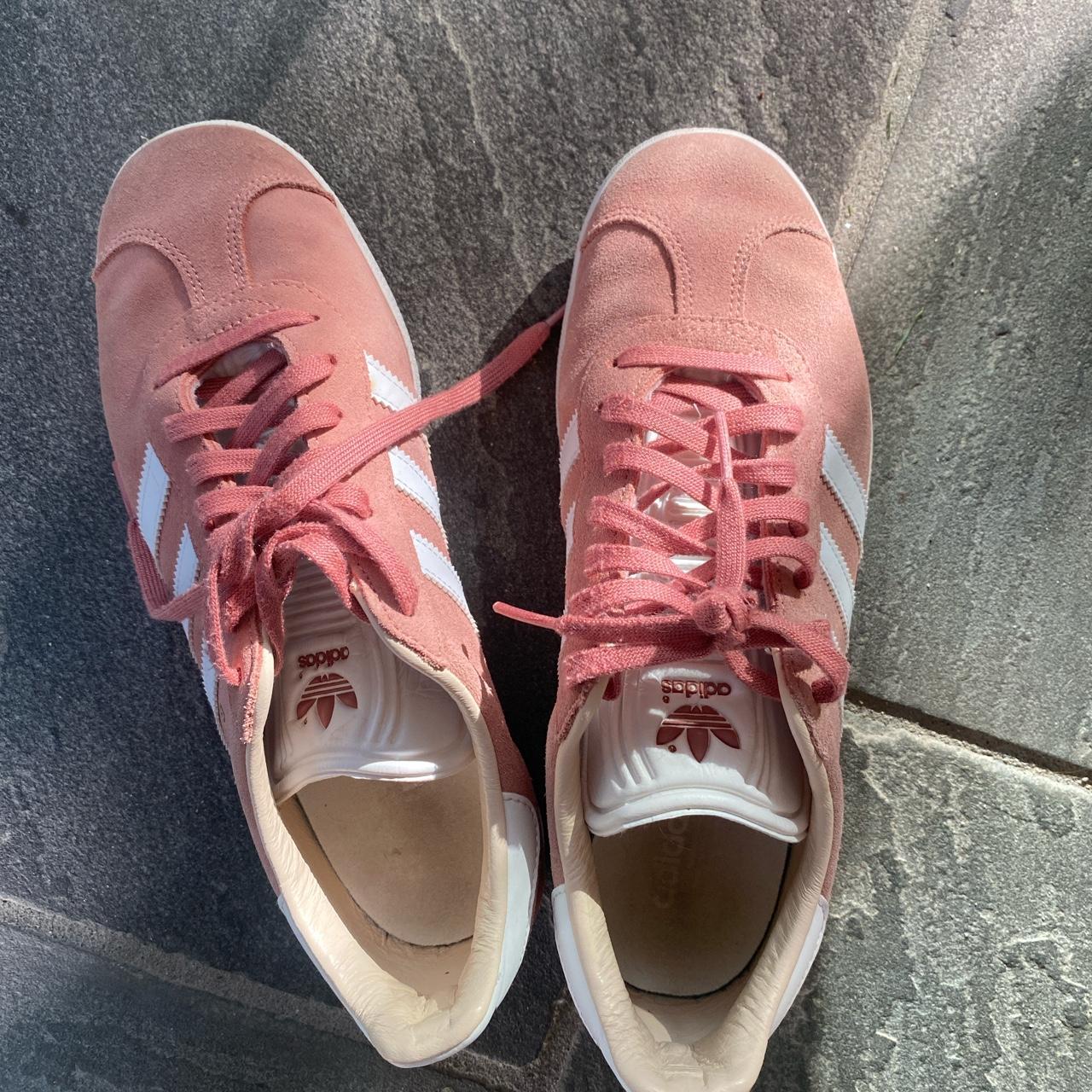 Adidas Women's Pink Trainers | Depop