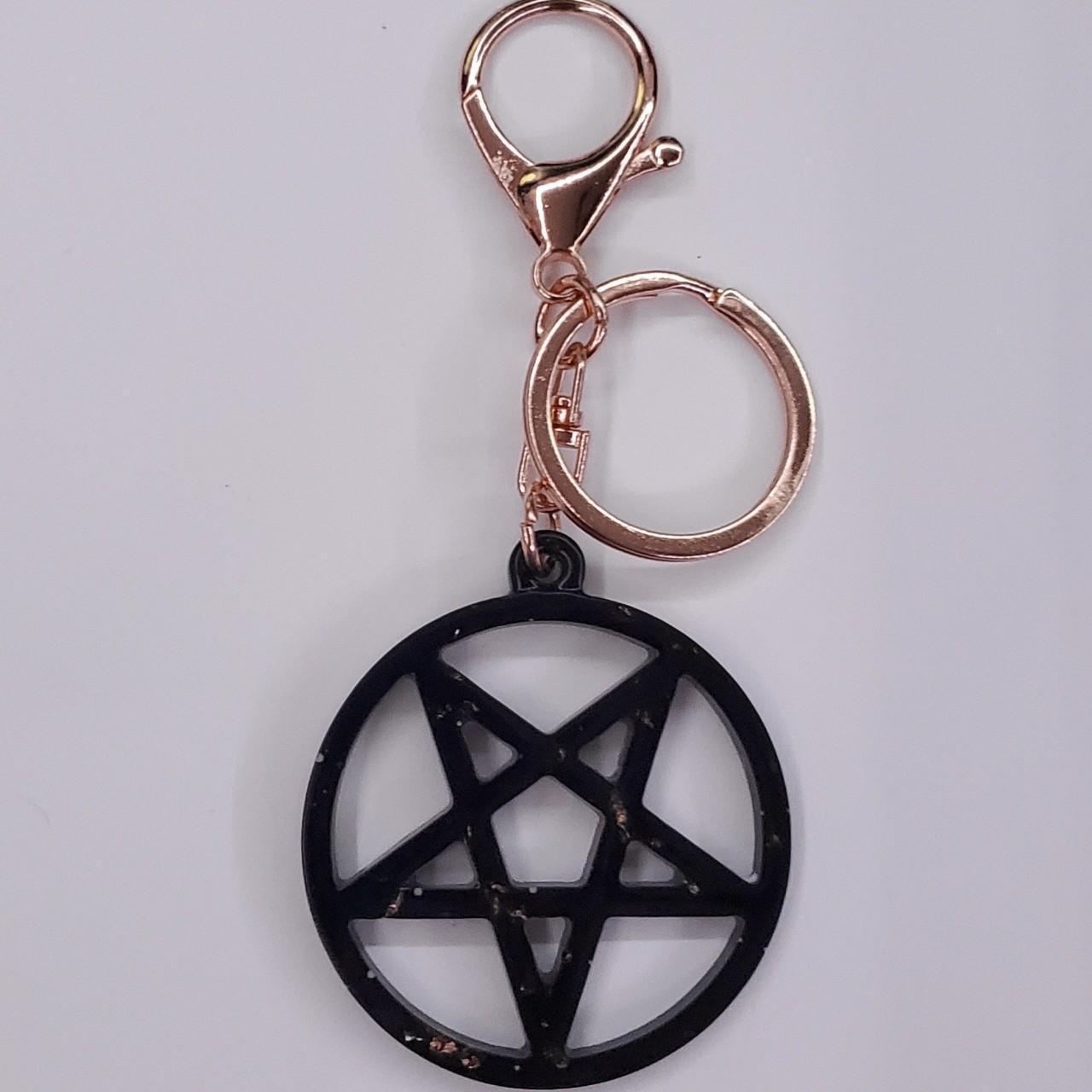 Pentagram Keychain ☆ handmade by me! color is... - Depop