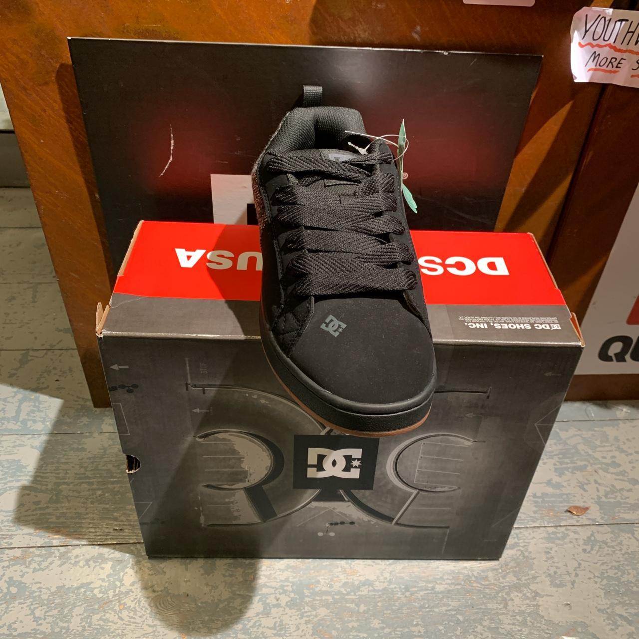 DC Shoes Men's Grey and Black Trainers | Depop