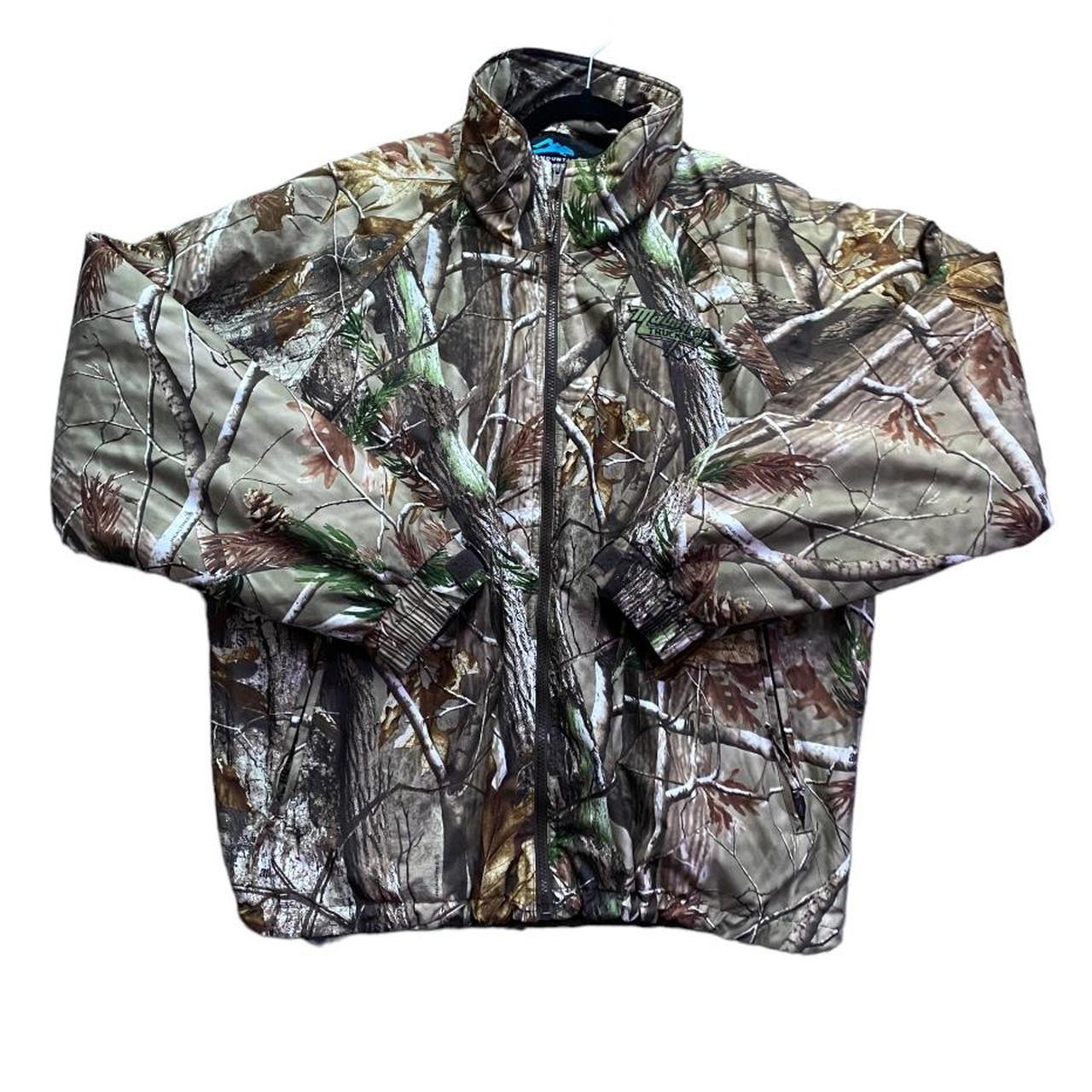 Realtree Men's Green and Black Jacket | Depop