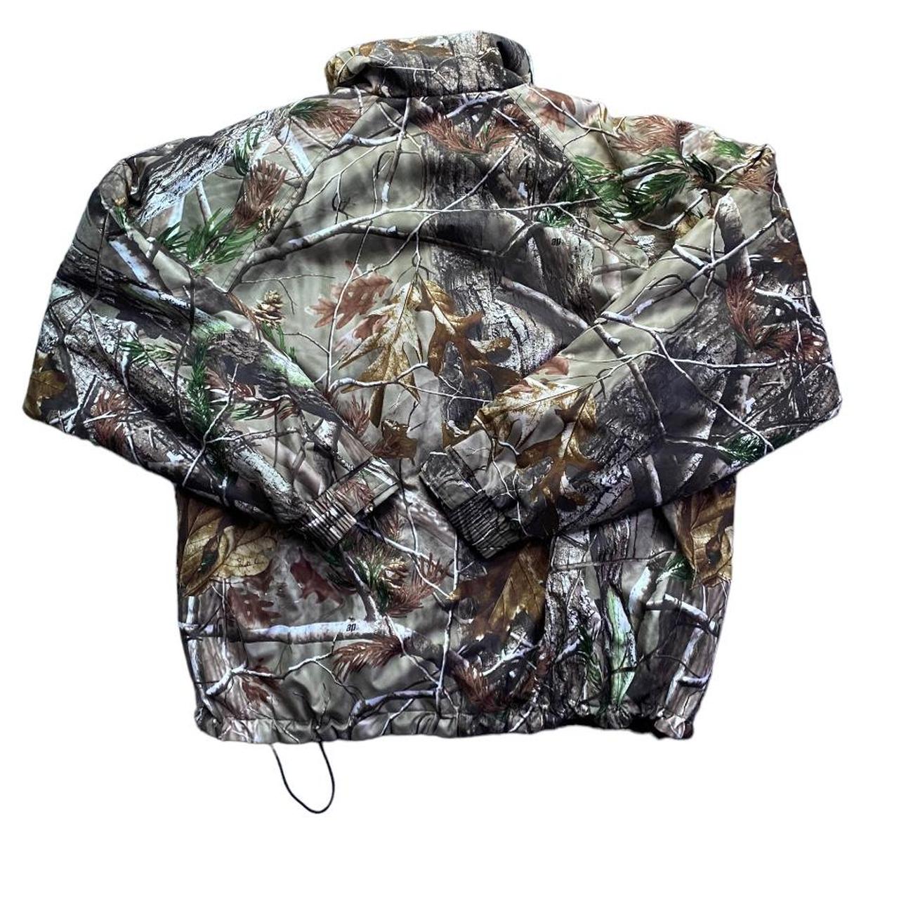 Realtree Men's Green and Black Jacket | Depop