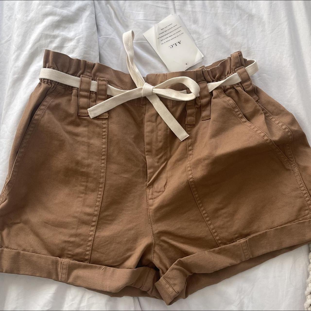 ALC SHORTS size 6 Never worn - Depop
