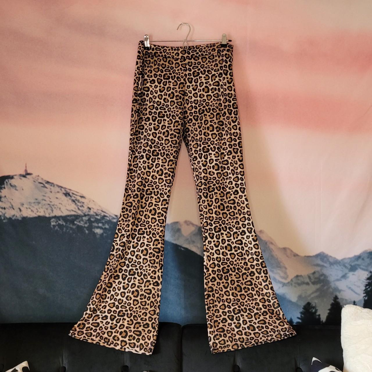 Super stretchy & comfortable cheetah print pants... - Depop