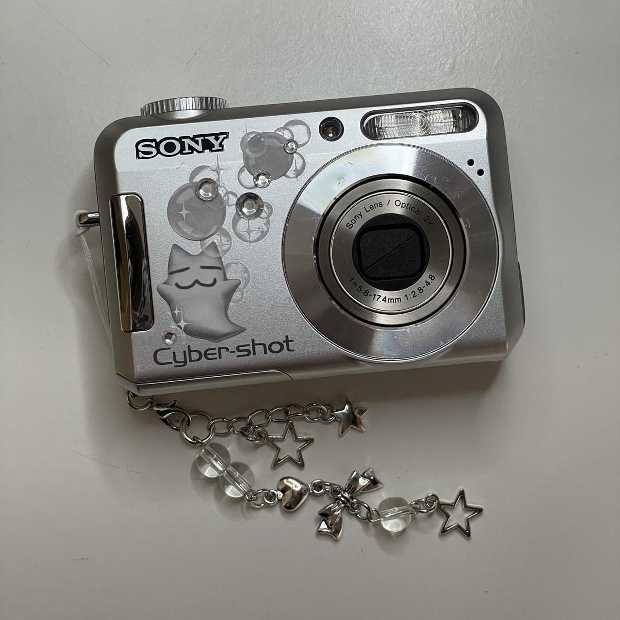 Sony Cybershot DSC-S650 This cute little Sony... | Depop
